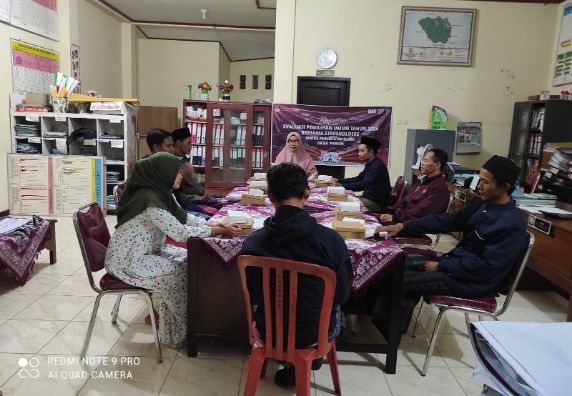 PPS Desa Peron Gelar Rapat Evaluasi Dengan Stakeholders Pemilu 2024